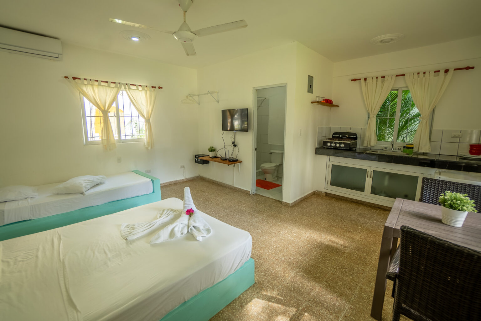 Waterfront Restaurant and Village Home - Playa Alicia